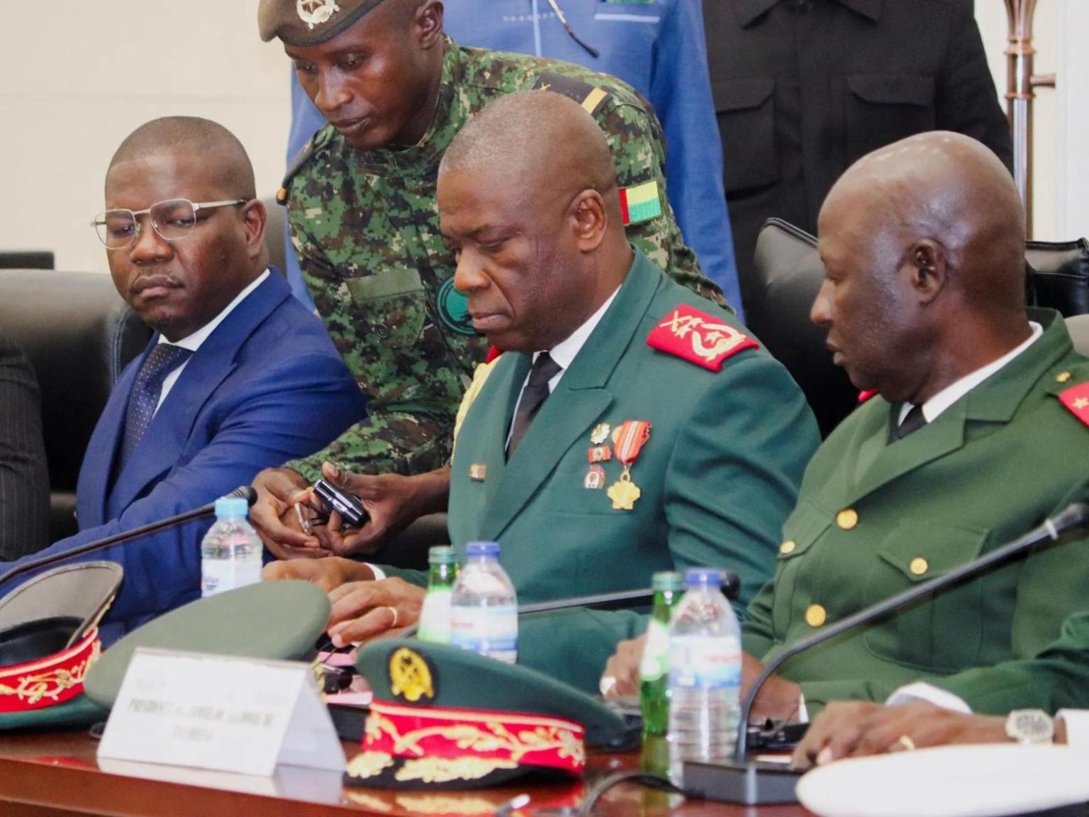 La Junte de Guinée-Bissau Forme un Gouvernement de Transition - Africa ...