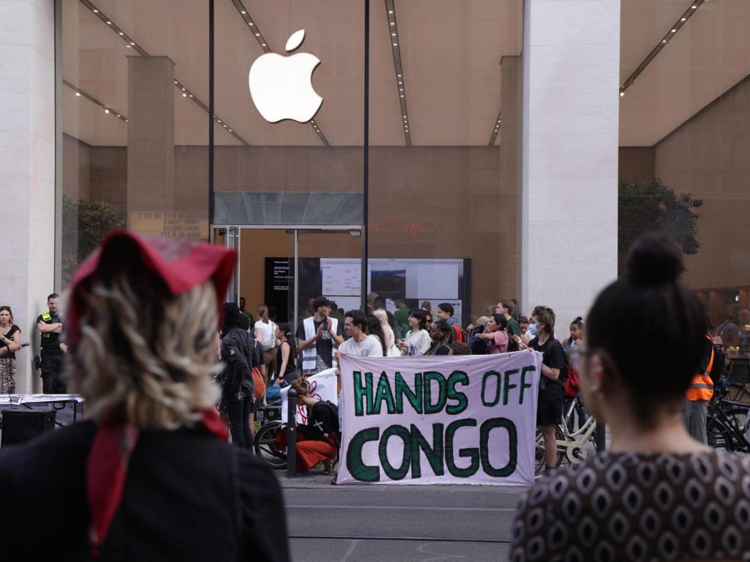 Apple Faces Lawsuit over Conflict-Linked Minerals - Africa Press English