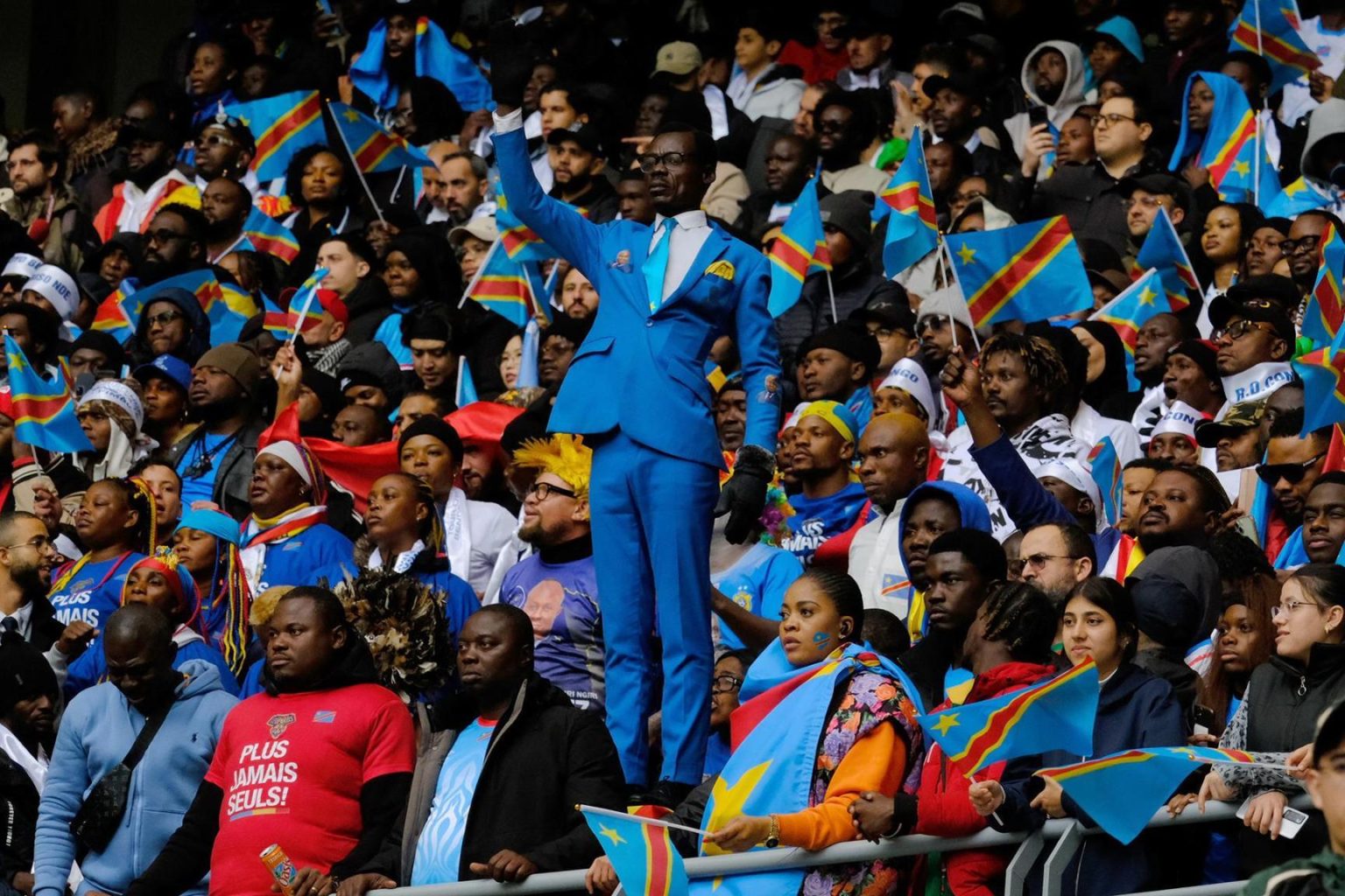 Congo Fan Stuns Crowd by Standing still for 90 Minutes - Africa Press ...