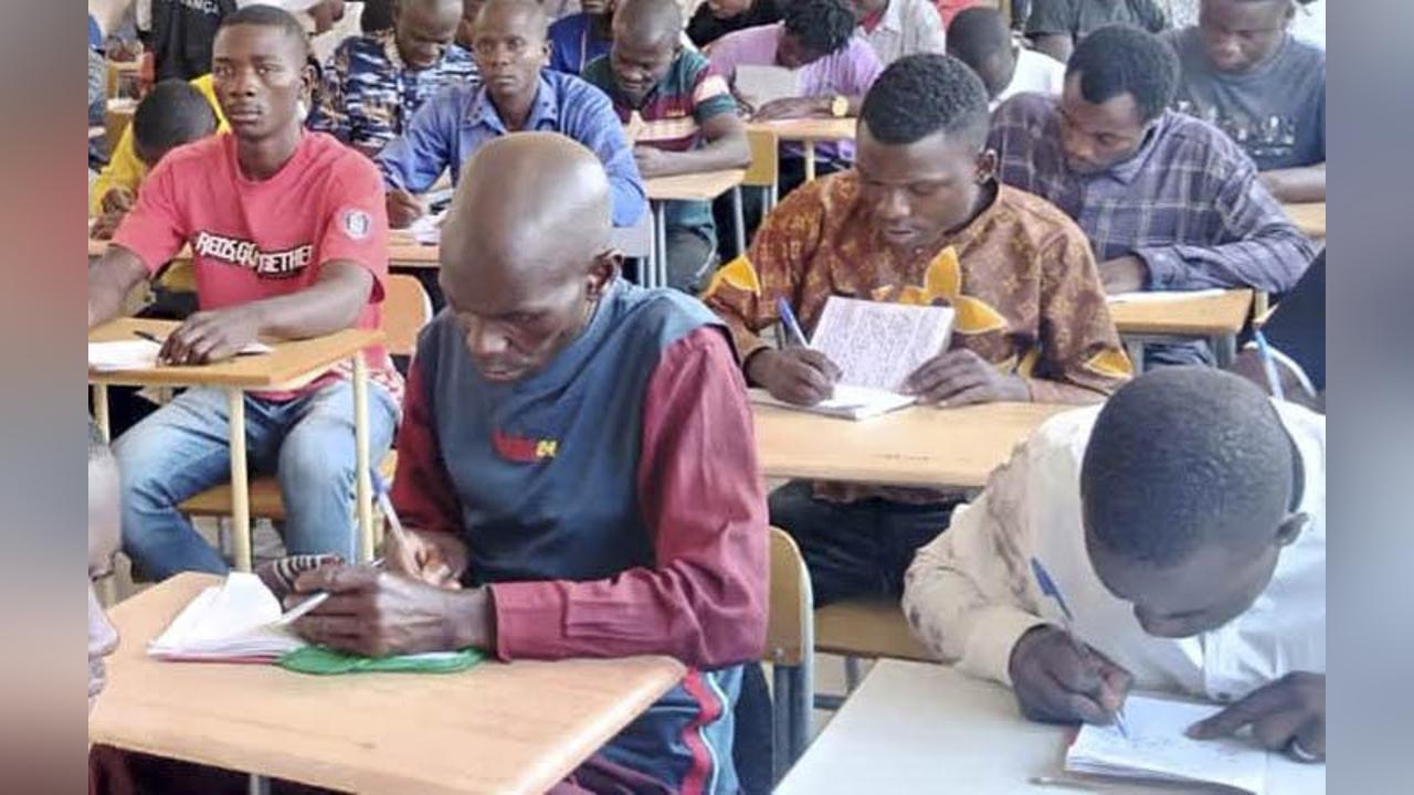 More than 500 young people join the arts and crafts training - Angola