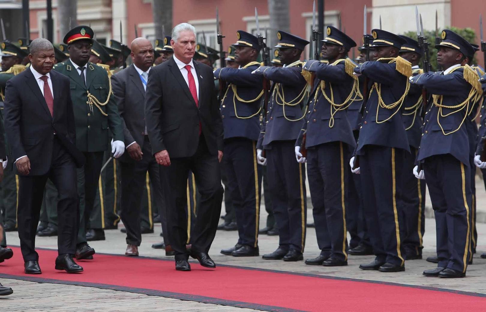 Cuban president is in the Presidential Palace - Angola