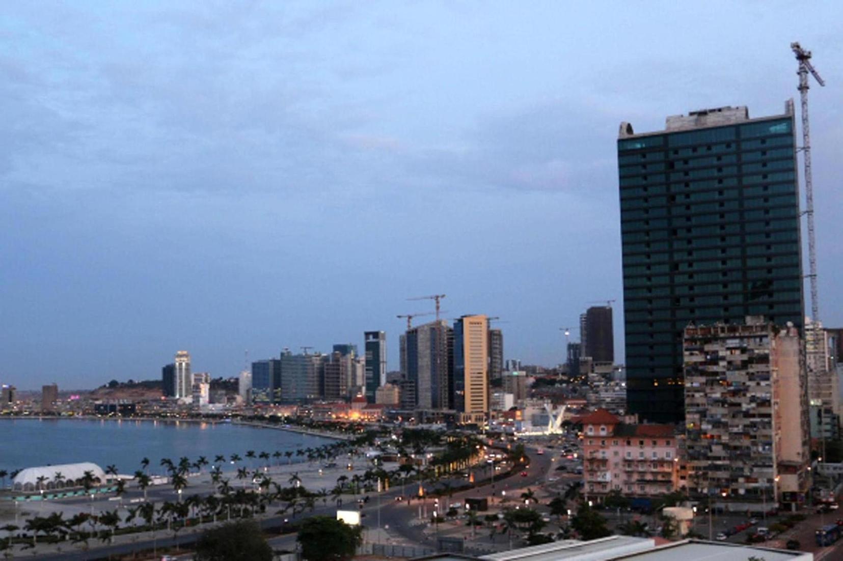 Executive launches Single Motor Vehicle Title - Angola