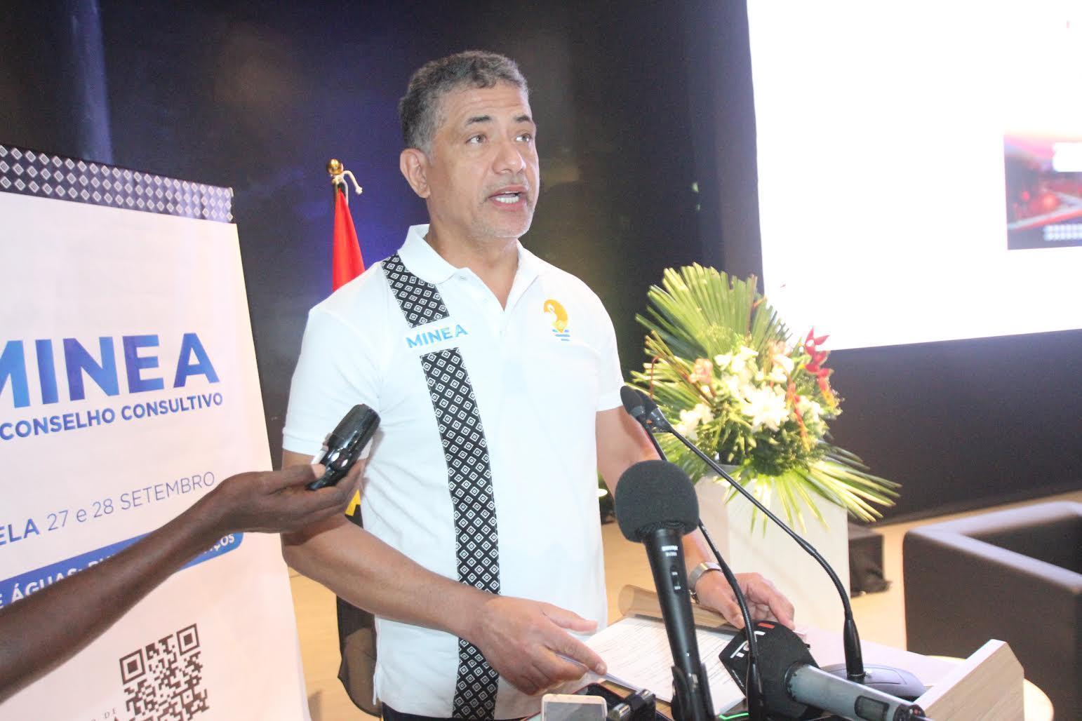 MINEA foresees investments in more than one million prepaid meters - Angola