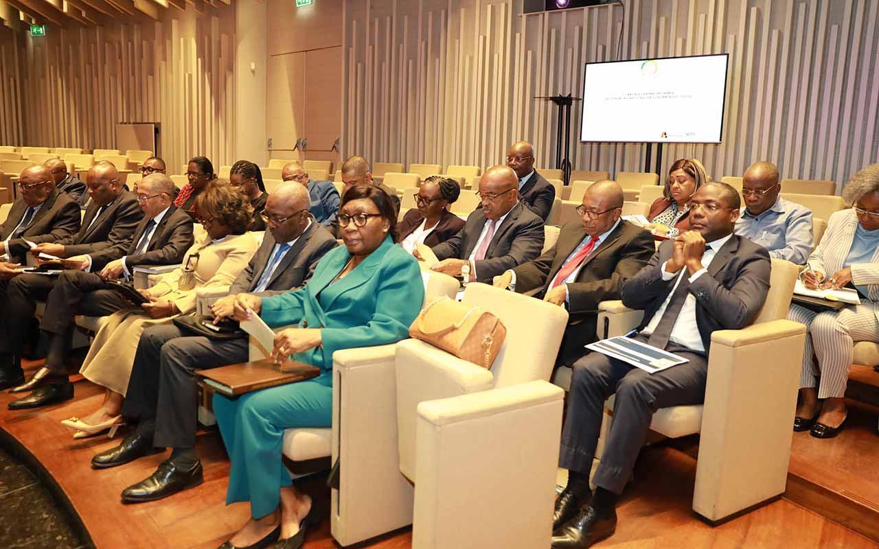 Minimum wage diploma goes to PR for promulgation - Angola