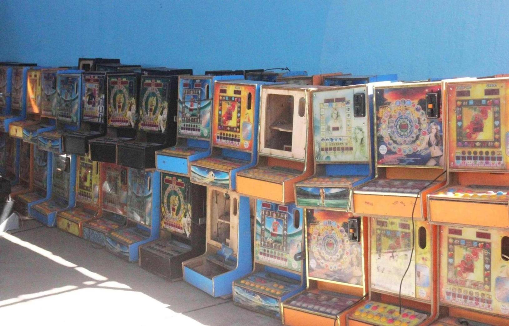 315 Illegal Gaming Machines Seized in Huambo - Angola