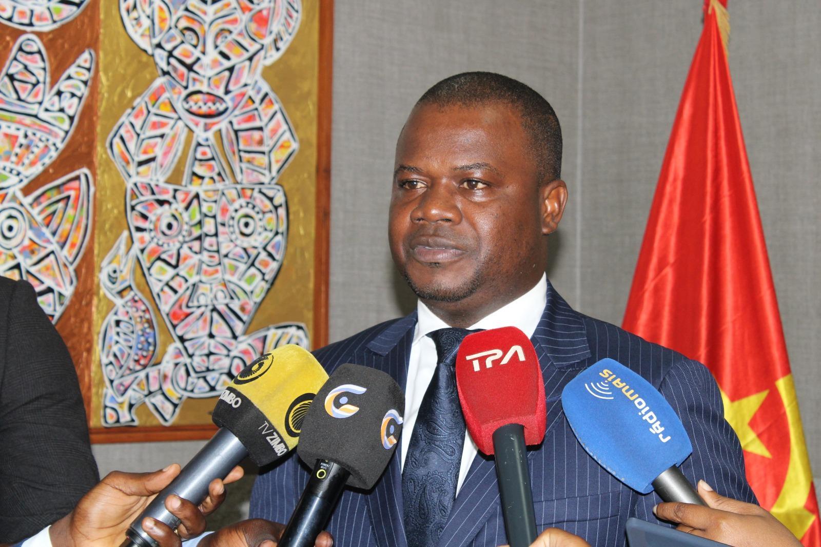 Luanda Division Proposal is Discussed with Society - Angola