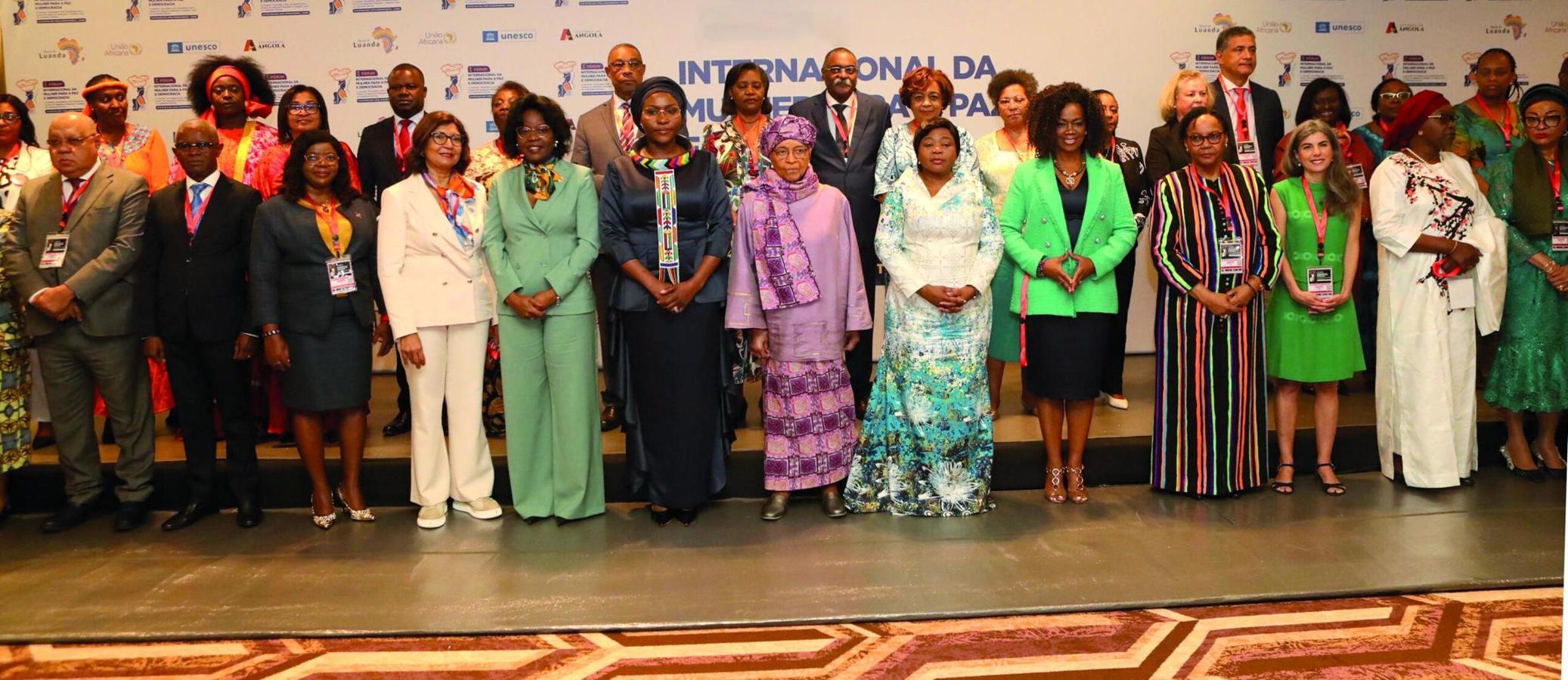Women Discuss Safety in the Great Lakes in Luanda - Angola