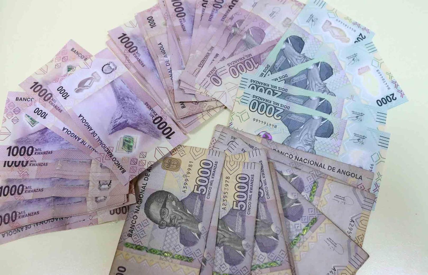 Public Sector Wages to be Adjusted by 25% Starting this Month - Angola