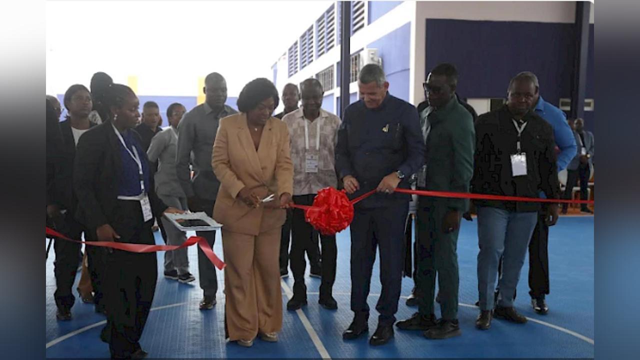 First Lady Inaugurates "Formigas do Cazenga" Pavilion - Angola