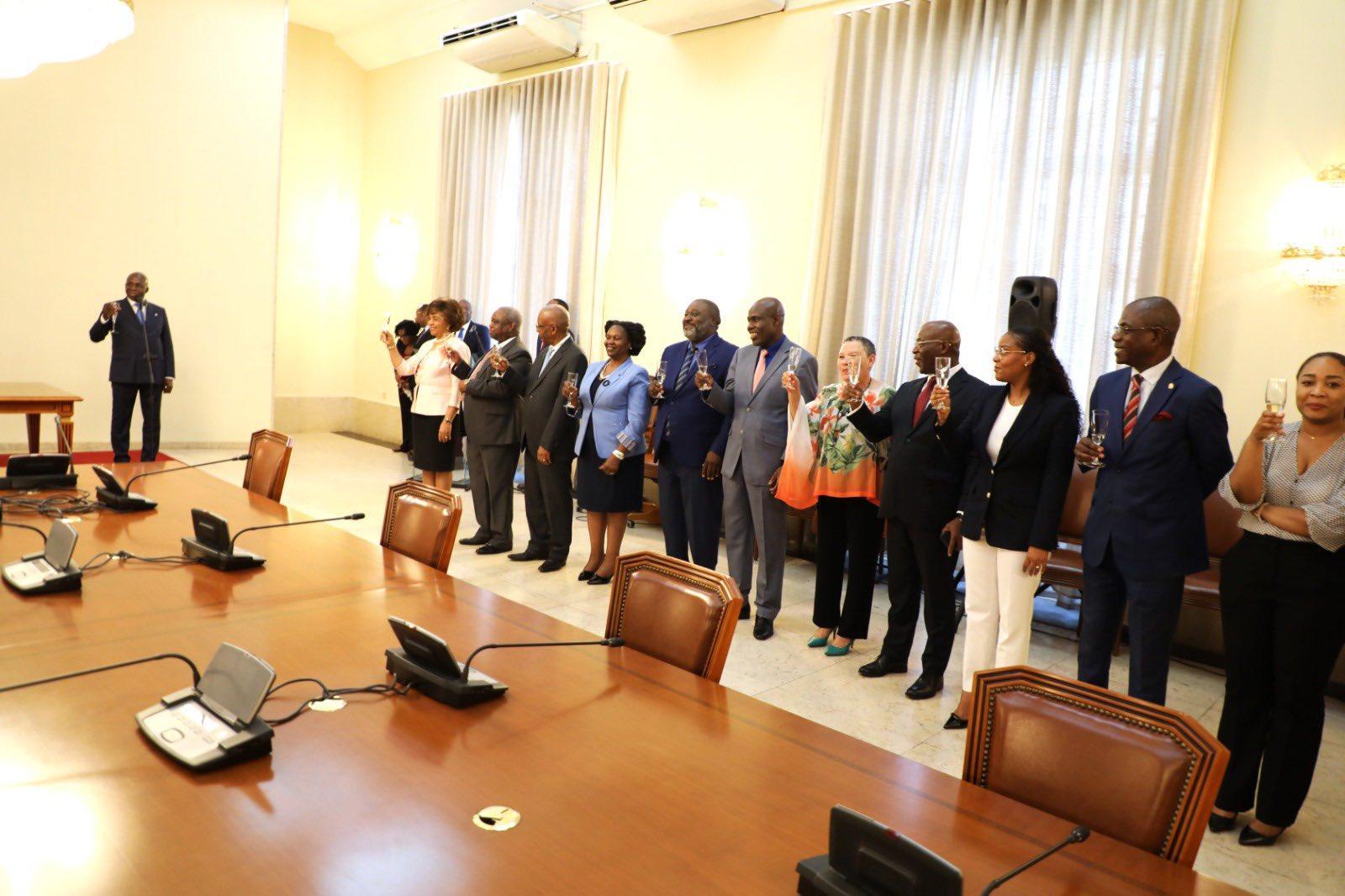 Minister Téte António Inaugurated the New Management Staff of the ...