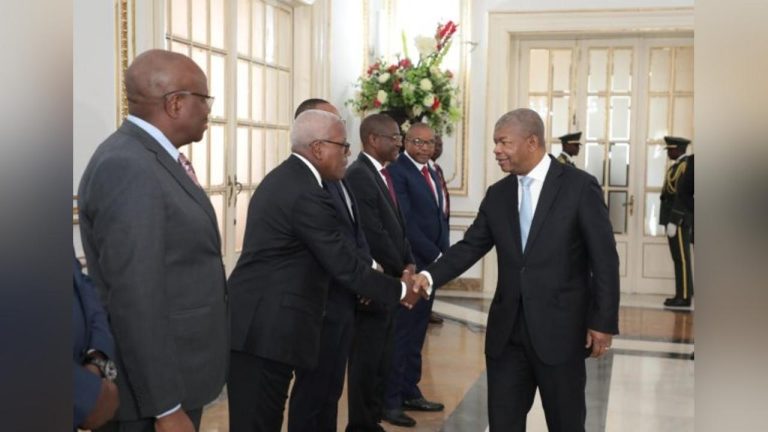 Dutch Businesspeople Assess Lands in Angola for Investment - Angola