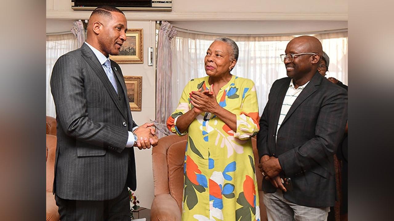 Boko Consoles Chiepe Family - Botswana
