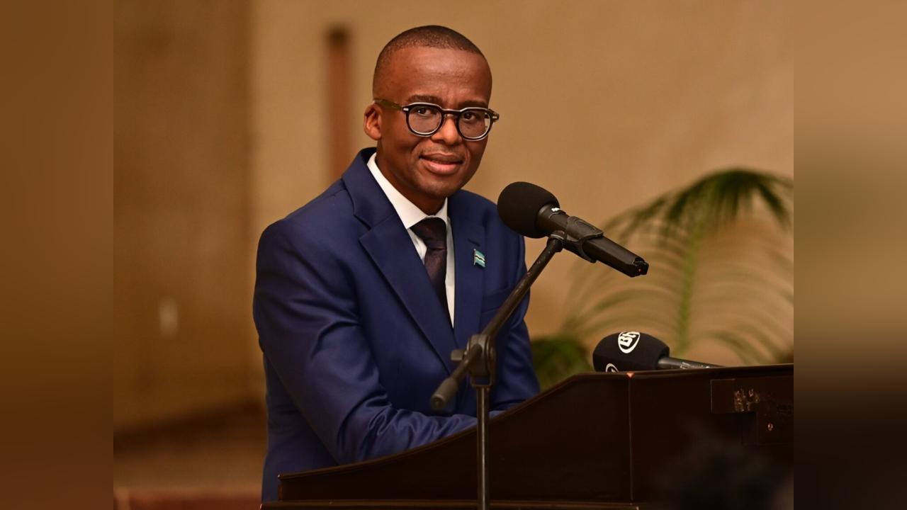 Vice President Ndaba Gaolathe Launches Gaborone Cleanup Campaign - Botswana