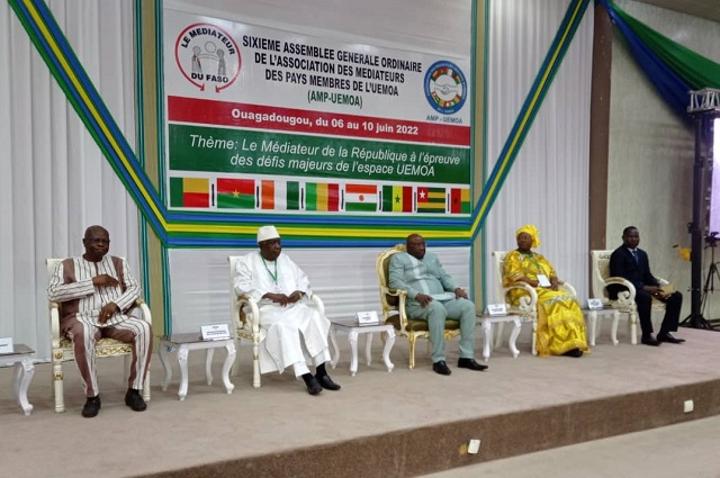 Espace UEMOA : L'association des Médiateurs des pays membres de L'UEMOA ...