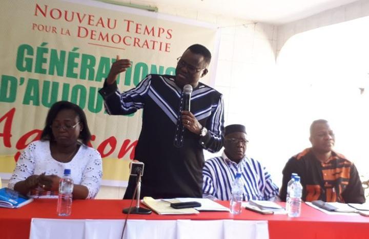 Procès Vincent Dabilgou Lavocat Du Ntd Renvoyé Pour Conflit D
