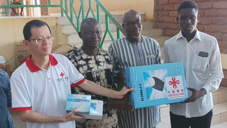 Université Thomas Sankara : La 6e mission médicale de la Croix-Rouge chinoise au Burkina Faso ...