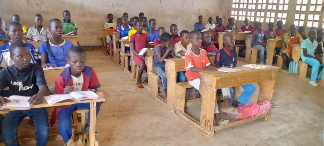 Cameroun : environ six millions d’élèves reprennent le chemin de l ...