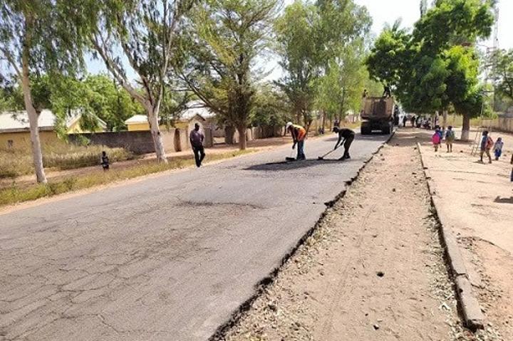 BTP : le Cameroun recrute des entreprises pour reconstruire la route ...