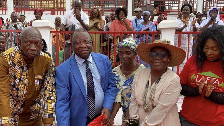 Cameroun-Promotion du riz : les personnes âgées et les étudiants en ...