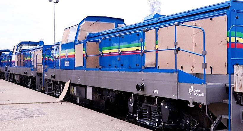 le cfco réceptionne quatre nouvelles locomotives à pointe-noire - Congo ...
