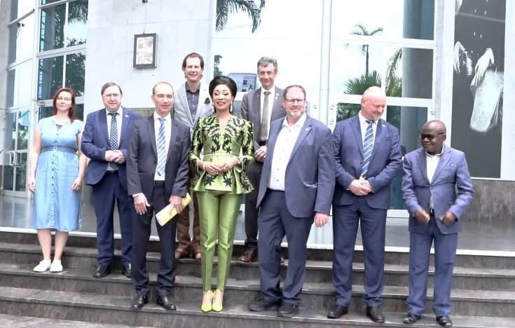 Coopération : les parlementaires allemands au mémorial Pierre-Savorgnan ...