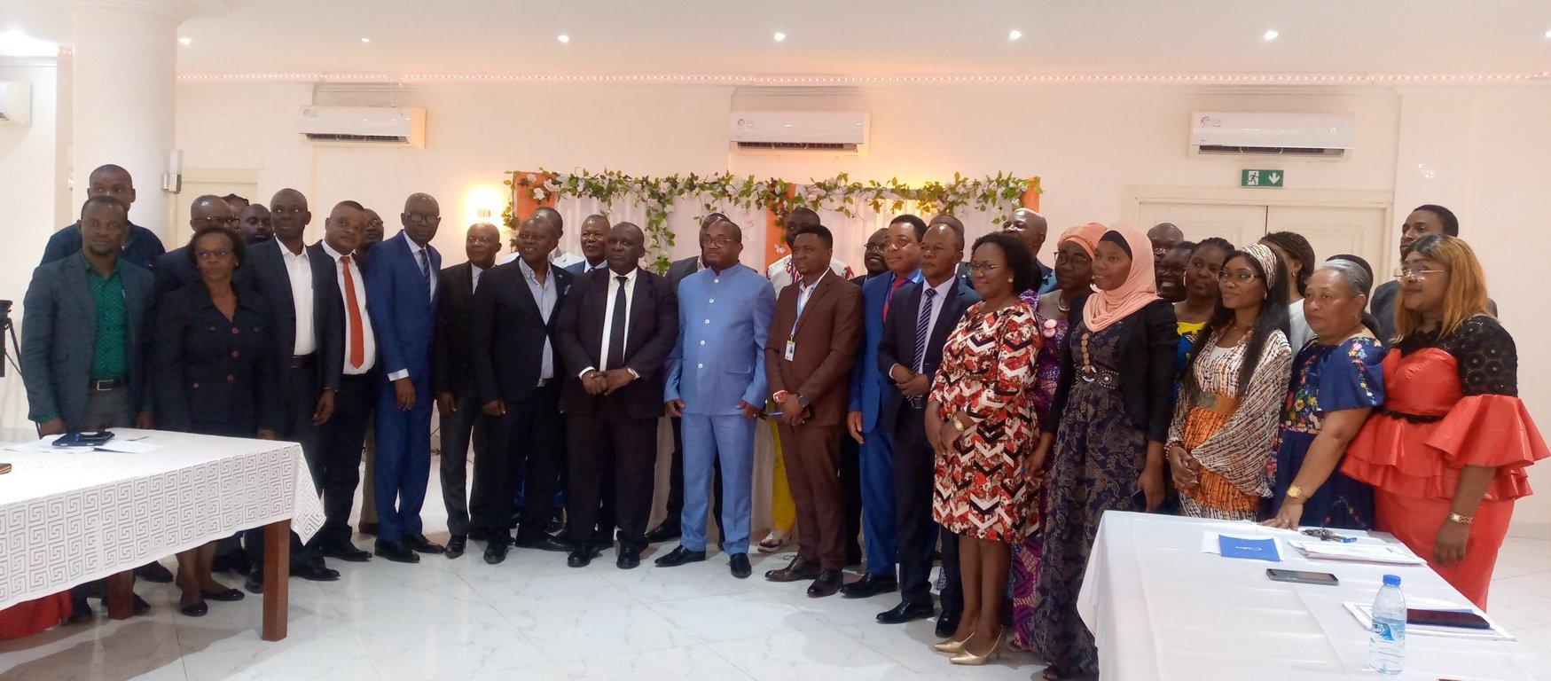 Santé publique : des documents nationaux des laboratoires en examen ...