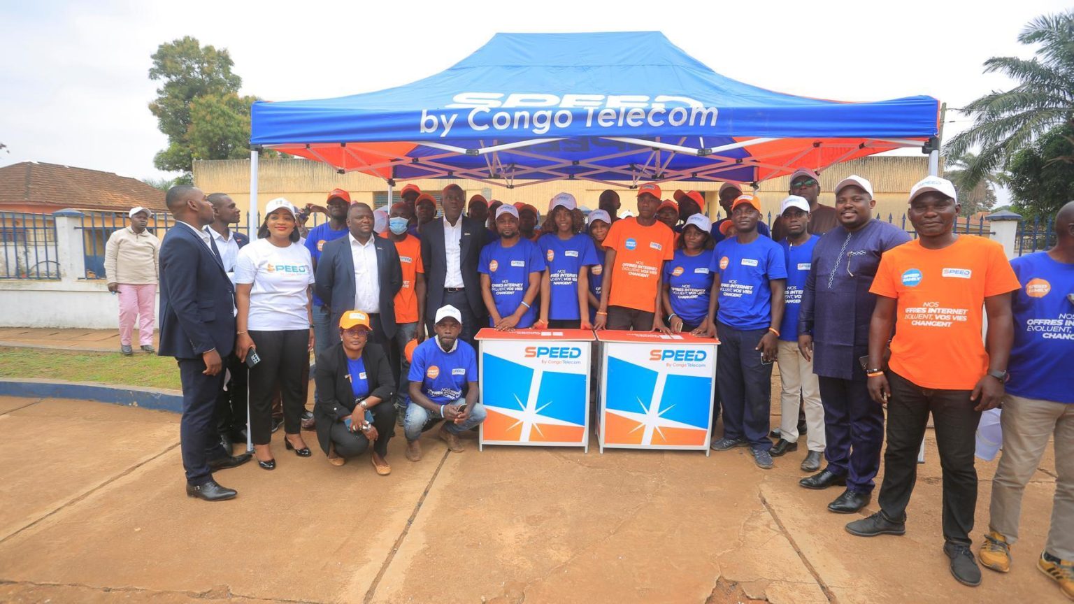 Inclusion numérique : la fibre optique de Congo Télécom se déploie à ...