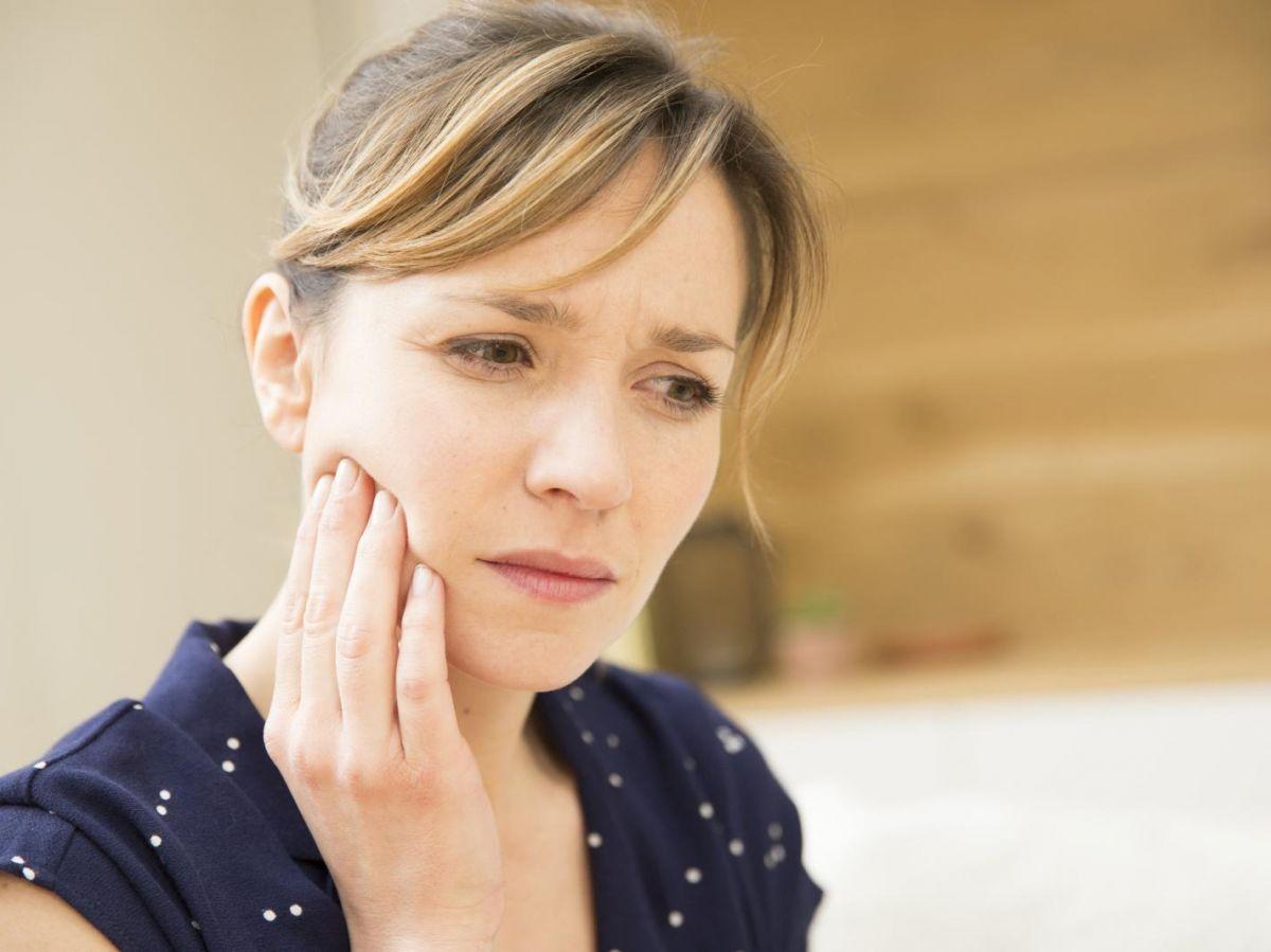 Aphte : quelle est la cause et comment le soigner rapidement ? - Congo ...