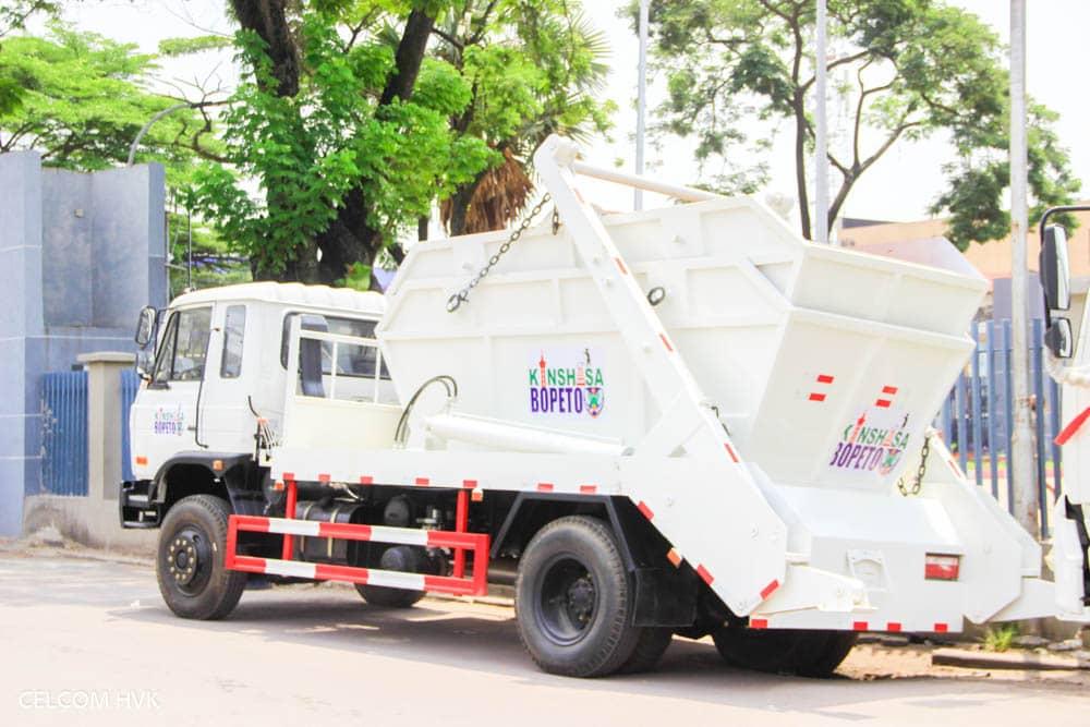 Kinshasa : grace à l’appui du Gouvernement central, un lot d’engins ...
