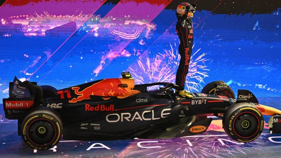 F1: le Mexicain Sergio Perez remporte le Grand Prix de Singapour devant ...