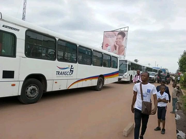 Kasaï : mise en service effective de 5 bus transco à Tshikapa - Congo ...