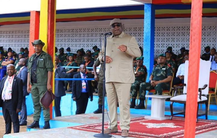 À Kitona, Félix Tshisekedi promet de doter l’armée de tous les moyens ...