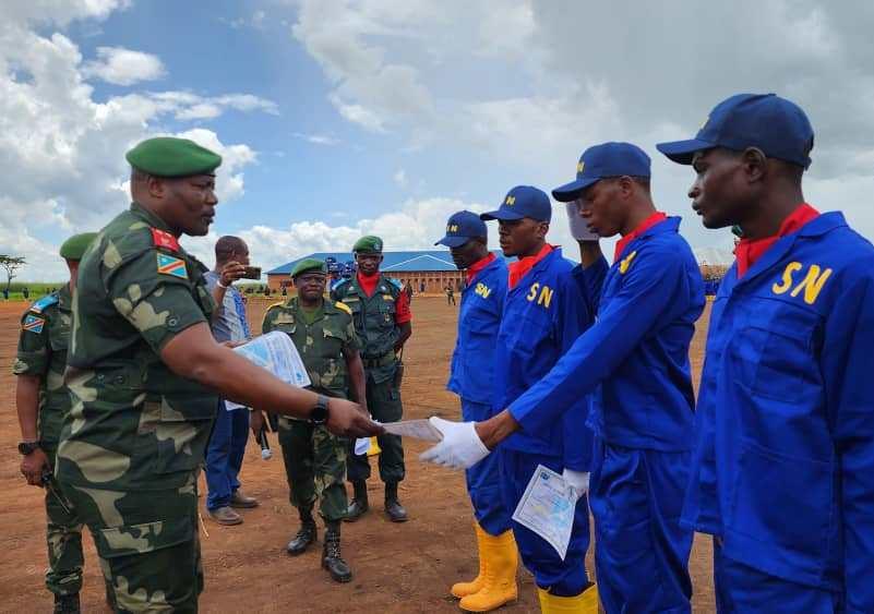 Le commandant du service national, JP Kasongo Kabwik a clôturé la ...