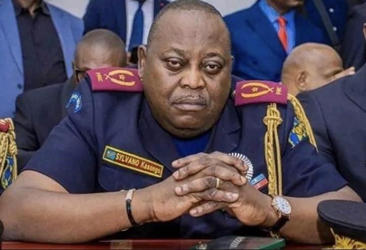 PNC : le nouveau commandant de la ville de Kinshasa entre en fonction ...