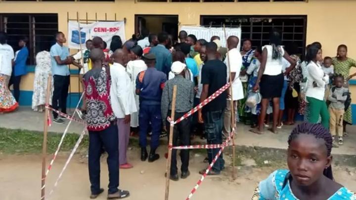 Elections 2023 : les électeurs votent ce dimanche à Lusambo dans le ...