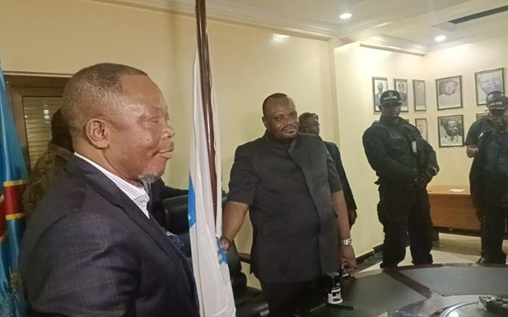 Kinshasa : le nouveau gouverneur Daniel Bumba prend officiellement ses ...