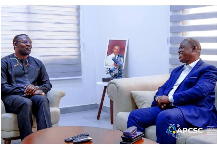 Construction de l’Université de Mbandaka : le gouverneur de l’Équateur ...