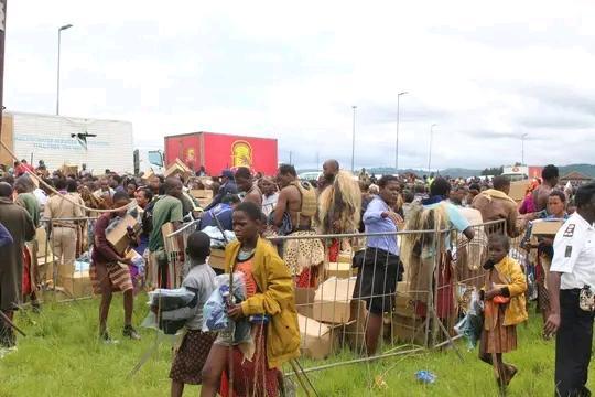 EMABUTFO RECEIVE GIFTS FROM HIS MAJESTY KING MSWATI III - Eswatini