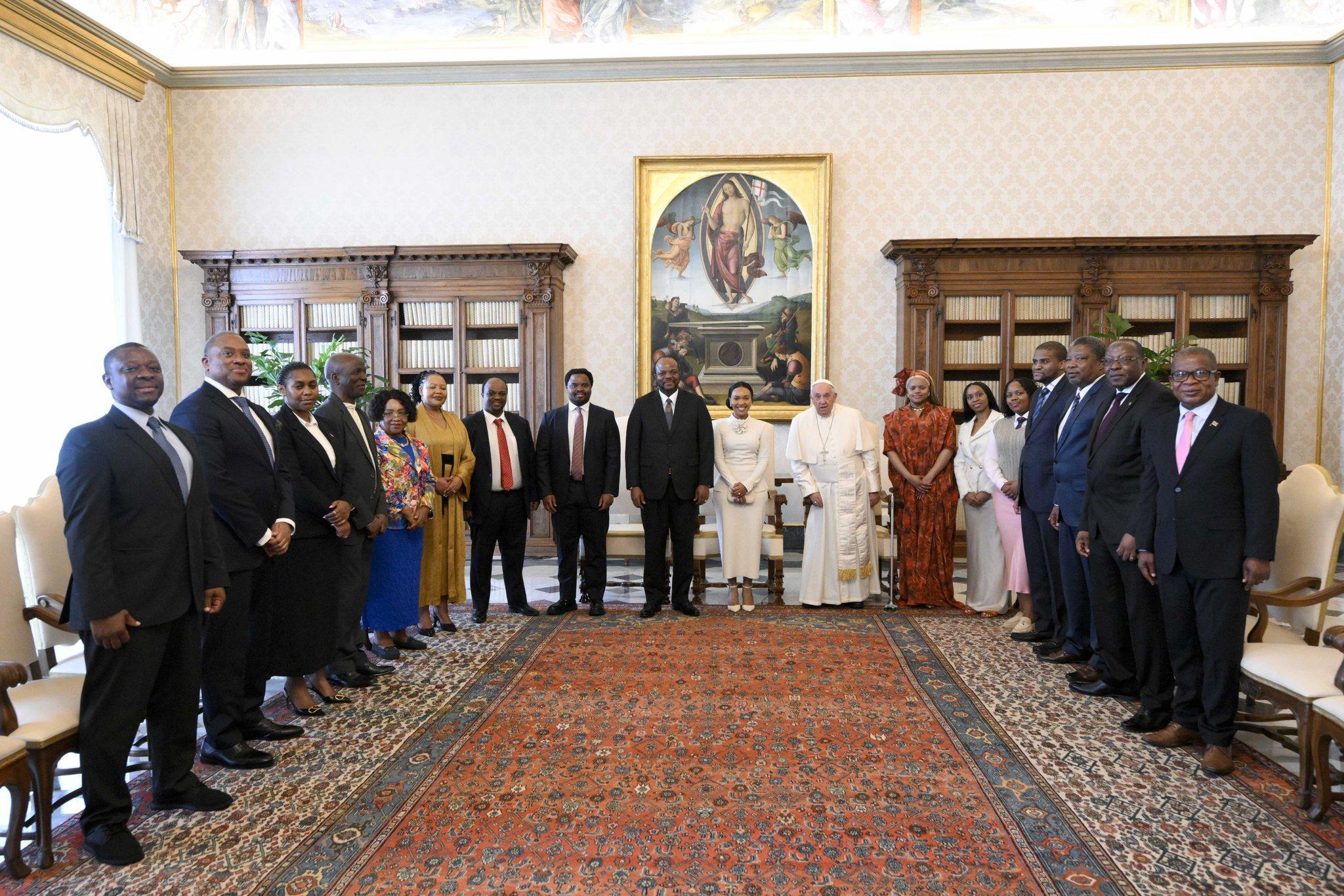 His Majesty King Mswati III and Liphovela Lazuma have Met his Holiness ...
