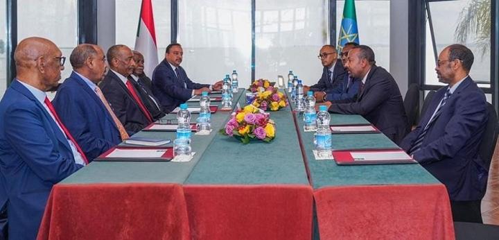 Premier Confers with Sudan’s Transitional Sovereignty Council Chairman ...
