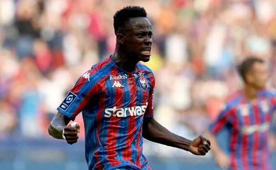 Ghanaian defender Emmanuel Ntim set to make injury comeback for Caen ...