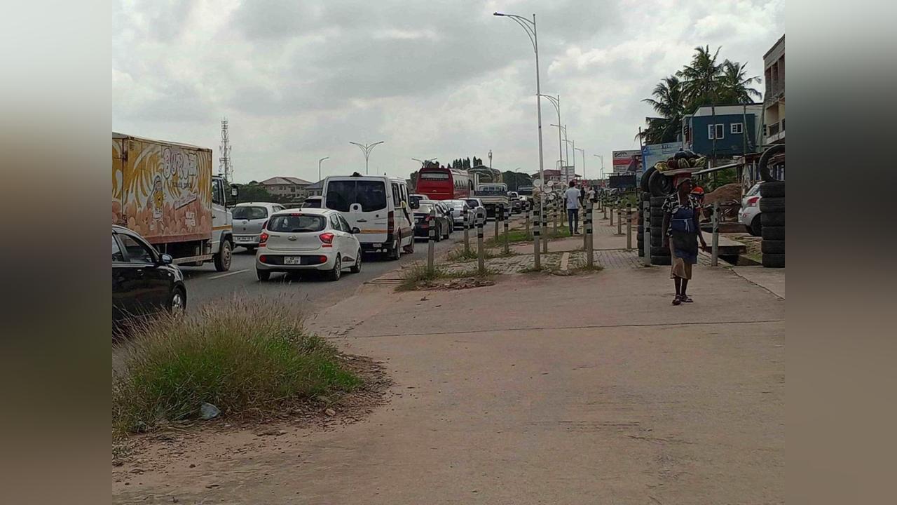 Police Graduation Triggers Heavy Vehicular Traffic on Accra-Nsawam ...