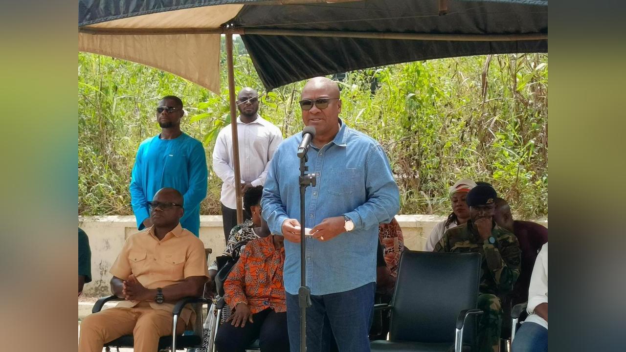 Mahama Reiterates Commitment to Operationalise Anomabo Fisheries ...
