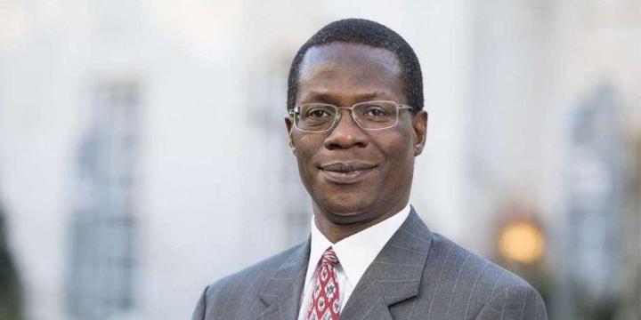 Kenyan Professor Receives Prestigious British Award - kenya