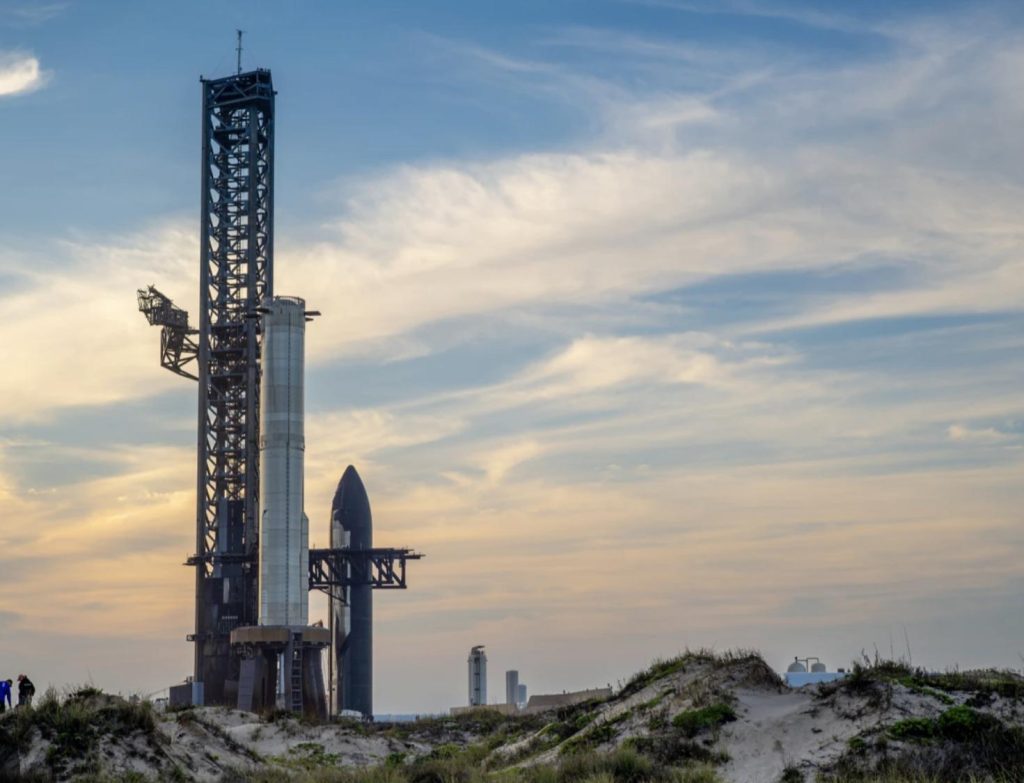 SpaceX rocket explodes, raining debris from sky for second time in a ...