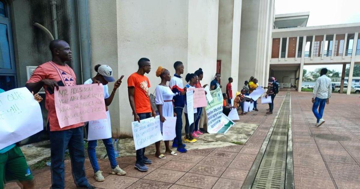 Liberia: Protesters ‘Besiege’ Forest Forum Venue over US$6M Unpaid Gov ...