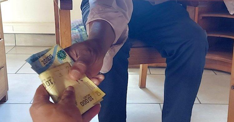 Corruption : Après la Chute en 2023, un Humble Progrès en 2024 - Madagascar