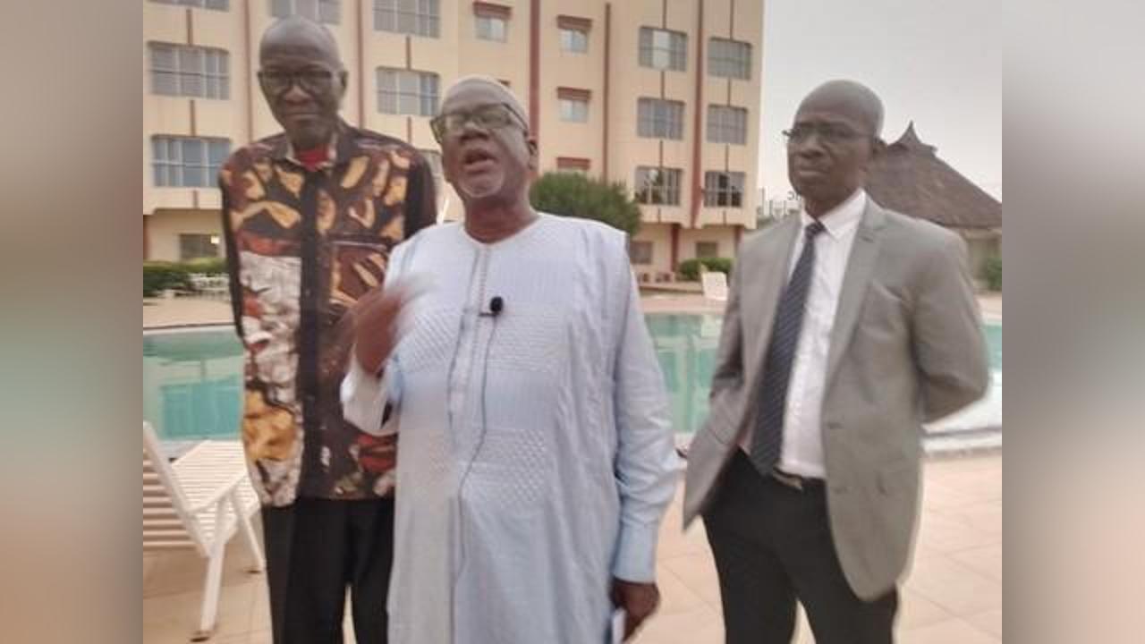 Cheickne Camara du parti NCA sur Africable TV : « Notre parti veut se ...