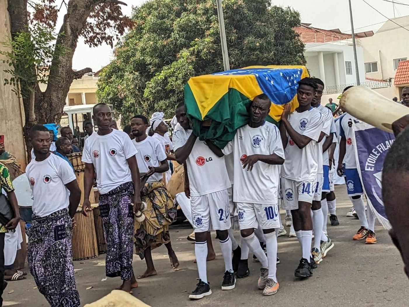 Togo: les Adieux de L’Etoile Filante à Bitencourt - Mali Togo: les Adieux de L’Etoile Filante à Bitencourt - Mali