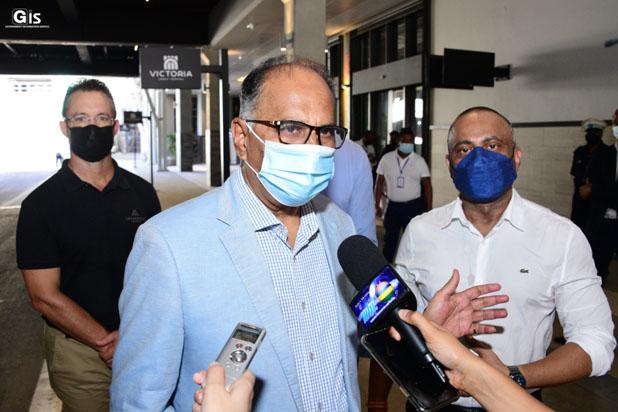 Moka Flacq Bus Owners Cooperative and RHT Bus Services Ltd start their ...